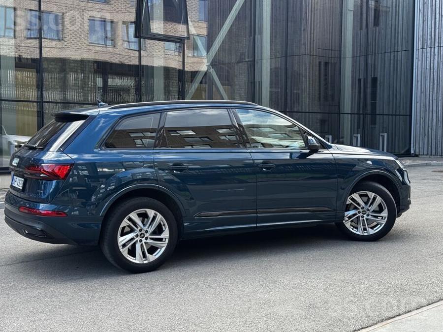 Blue Audi Q7 2022 in Riga, with an engine capacity of 3.00 L and mileage of 64 thousand km for 39500 €, photo 5 on AUTOMOTO.COM.LV