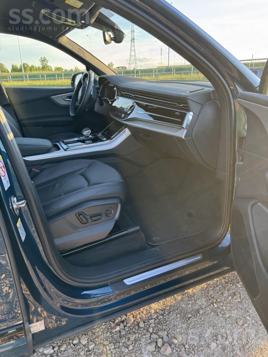 Blue Audi Q7 2022 in Riga, with an engine capacity of 3.00 L and mileage of 64 thousand km for 39500 €, photo 13 on AUTOMOTO.COM.LV