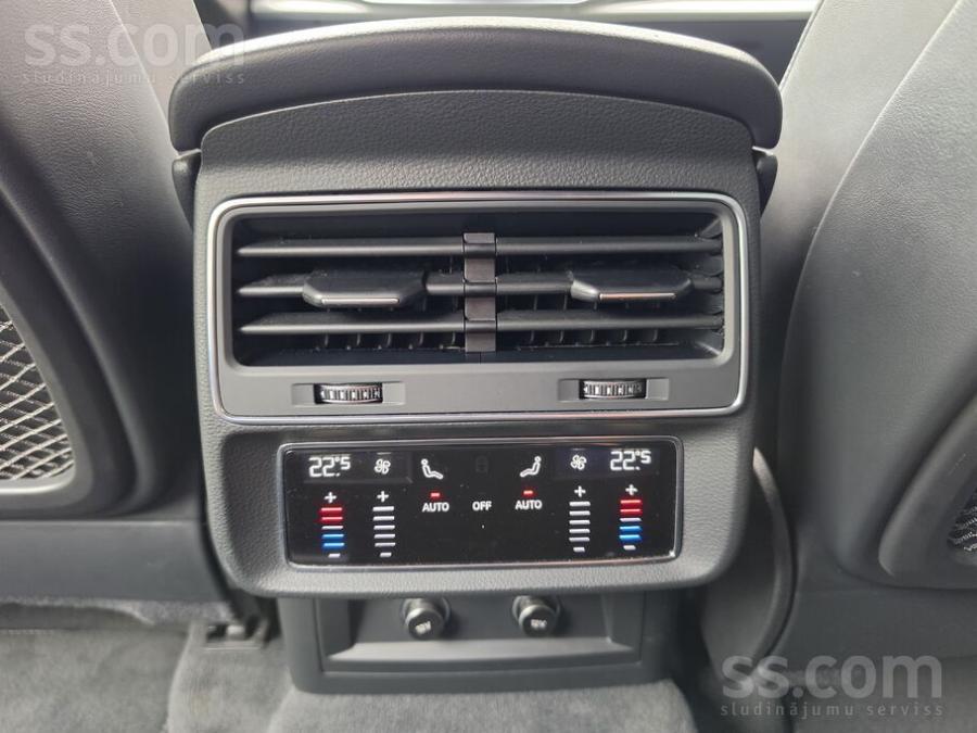 Zils Audi Q7 2022 Liepāja, ar dzinēja tilpumu 3.00 L un nobraukumu 84 tūkst. km par 59000 €, foto 19 vietnē AUTOMOTO.COM.LV