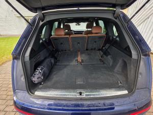 Zils Audi Q7 2022 Viļņa, ar dzinēja tilpumu 3.00 L un nobraukumu 107 tūkst. km par 45999 €, foto 16 vietnē AUTOMOTO.COM.LV