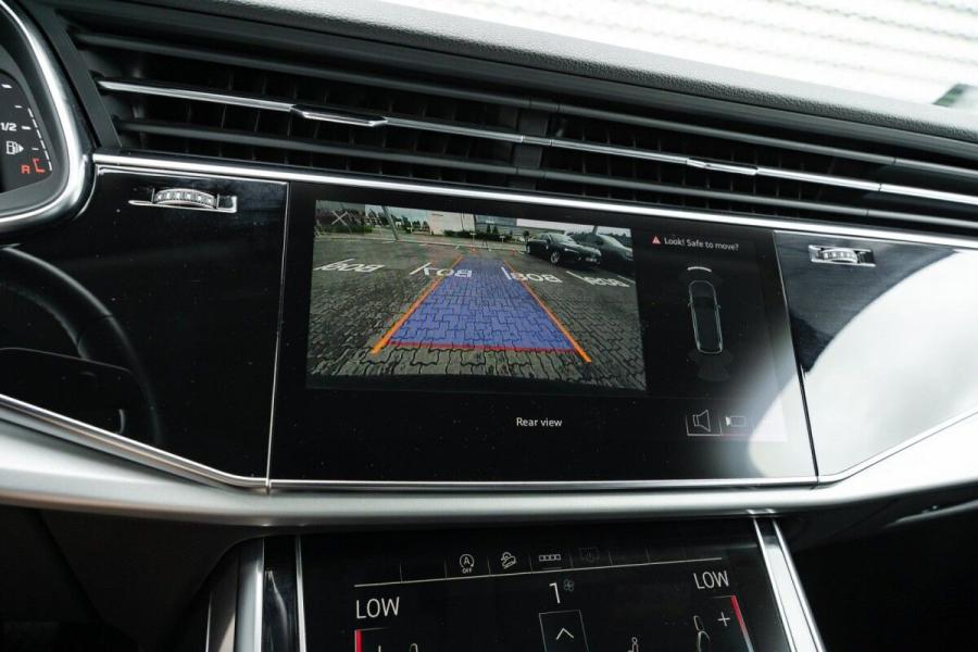 Blue Audi Q7 2024 in Marupe, with an engine capacity of 3.00 L and mileage of 73 thousand km for 53200 €, photo 16 on AUTOMOTO.COM.LV