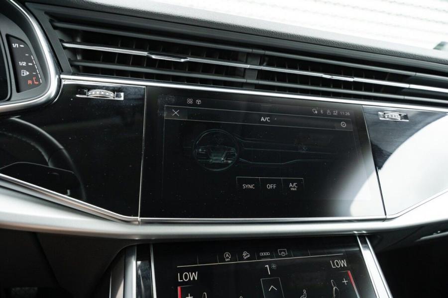 Blue Audi Q7 2024 in Marupe, with an engine capacity of 3.00 L and mileage of 73 thousand km for 53200 €, photo 17 on AUTOMOTO.COM.LV