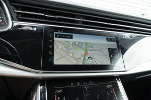 Blue Audi Q7 2024 in Marupe, with an engine capacity of 3.00 L and mileage of 73 thousand km for 53200 €, photo 25 on AUTOMOTO.COM.LV