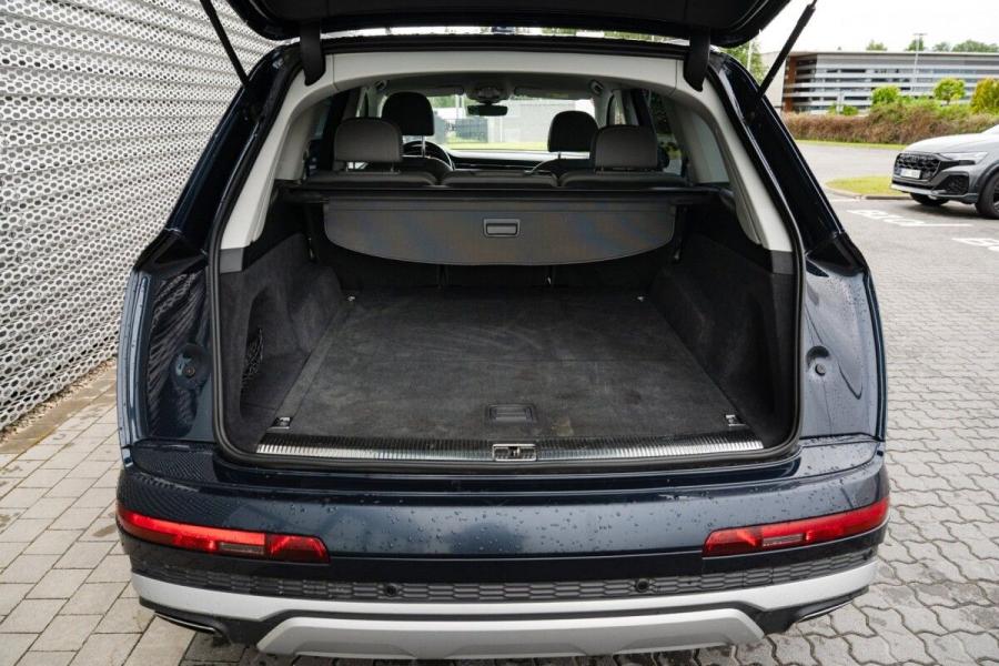 Blue Audi Q7 2024 in Marupe, with an engine capacity of 3.00 L and mileage of 73 thousand km for 53200 €, photo 29 on AUTOMOTO.COM.LV