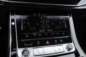Zils Audi Q7 2024 Mārupe, ar dzinēja tilpumu 3.00 L un nobraukumu 39 tūkst. km par 59350 €, foto 33 vietnē AUTOMOTO.COM.LV