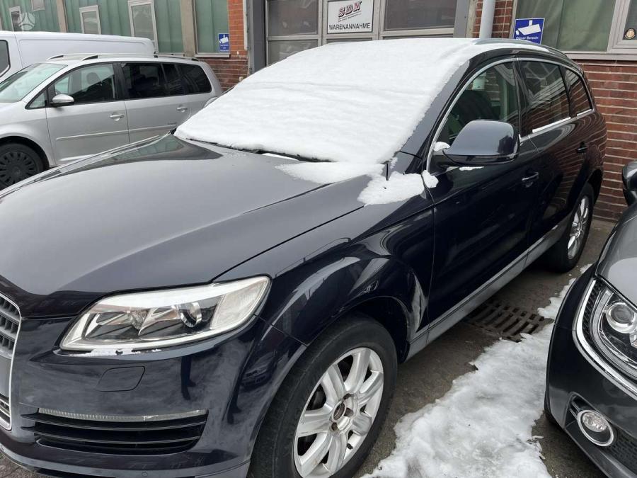 Blue Audi Q7 2006 in Plunge, with an engine capacity of 3.00 L and mileage of 230 thousand km for 3700 €, photo 2 on AUTOMOTO.COM.LV