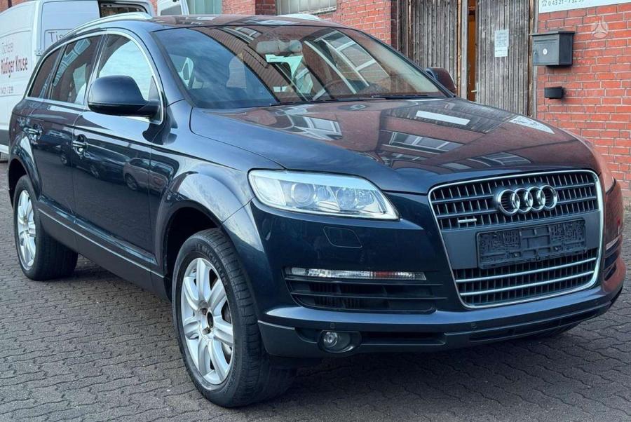 Blue Audi Q7 2006 in Plunge, with an engine capacity of 3.00 L and mileage of 230 thousand km for 3700 €, photo 18 on AUTOMOTO.COM.LV