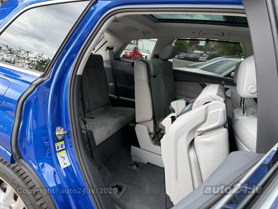 Zils Audi Q7 2016 Tallina, ar dzinēja tilpumu 3.00 L un nobraukumu 198 tūkst. km par 27990 €, foto 8 vietnē AUTOMOTO.COM.LV