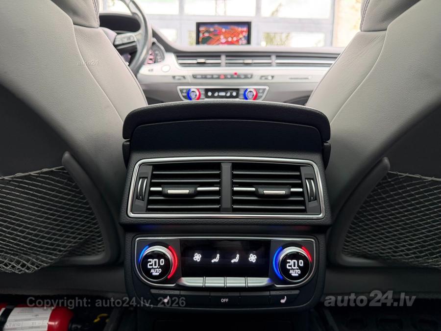 Zils Audi Q7 2016 Tallina, ar dzinēja tilpumu 3.00 L un nobraukumu 198 tūkst. km par 27990 €, foto 23 vietnē AUTOMOTO.COM.LV