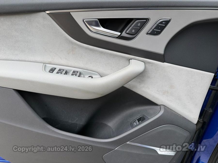 Zils Audi Q7 2016 Tallina, ar dzinēja tilpumu 3.00 L un nobraukumu 198 tūkst. km par 27990 €, foto 24 vietnē AUTOMOTO.COM.LV