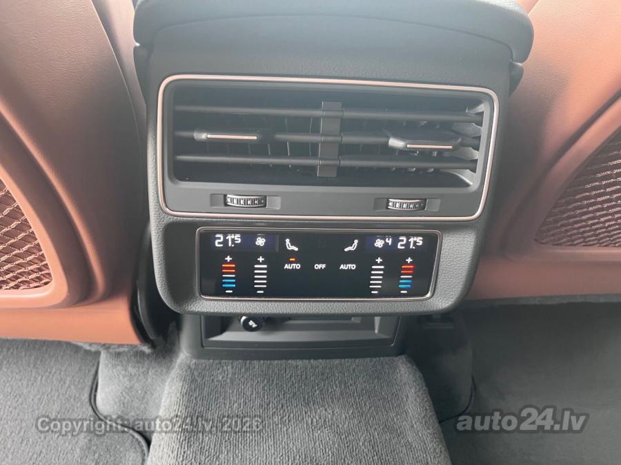 Синий Ауди Ку 7 2020 в Таллин, объемом двигателя 3.00 л и пробегом 122 тыс. км за 49900 €, фото 18 на AUTOMOTO.COM.LV