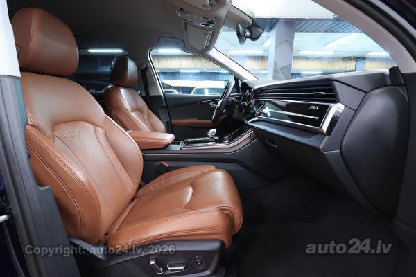 Blue Audi Q7 2020 in Tallinn, with an engine capacity of 3.00 L and mileage of 122 thousand km for 49900 €, photo 9 on AUTOMOTO.COM.LV