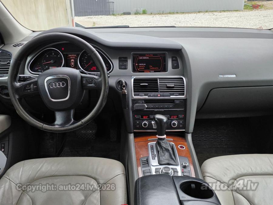 Brown Audi Q7 2007 in Tartu, with an engine capacity of 3.00 L and mileage of 466 thousand km for 4500 €, photo 8 on AUTOMOTO.COM.LV