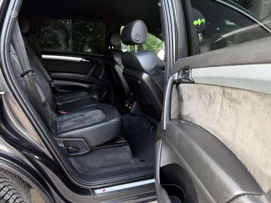 Brown Audi Q7 2007 in Kaunas, with an engine capacity of 2.97 L and mileage of 363 thousand km for 6950 €, photo 26 on AUTOMOTO.COM.LV