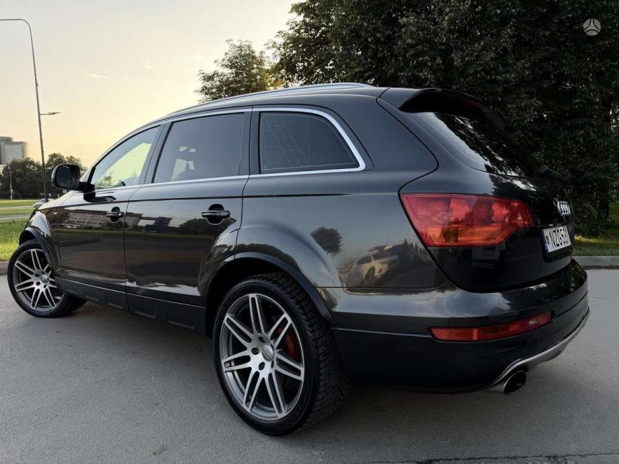 Brown Audi Q7 2007 in Kaunas, with an engine capacity of 2.97 L and mileage of 363 thousand km for 6950 €, photo 31 on AUTOMOTO.COM.LV