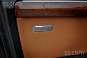 Brown Audi Q7 2009 in Tukums, with an engine capacity of 4.20 L and mileage of 0 thousand km for 13550 €, photo 18 on AUTOMOTO.COM.LV