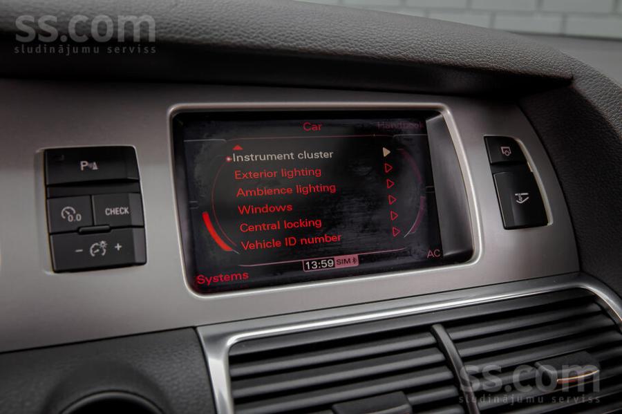 Brown Audi Q7 2009 in Tukums, with an engine capacity of 4.20 L and mileage of 0 thousand km for 13550 €, photo 26 on AUTOMOTO.COM.LV
