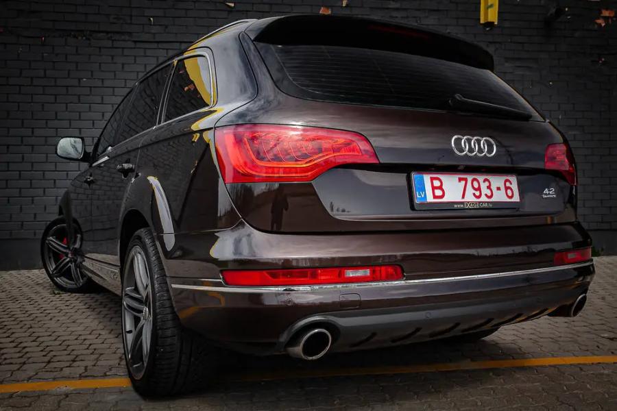 Brūns Audi Q7 2009 Tukums, ar dzinēja tilpumu 4.20 L un nobraukumu 266 tūkst. km par 13550 €, foto 9 vietnē AUTOMOTO.COM.LV