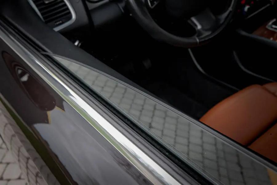 Brūns Audi Q7 2009 Tukums, ar dzinēja tilpumu 4.20 L un nobraukumu 266 tūkst. km par 13550 €, foto 21 vietnē AUTOMOTO.COM.LV
