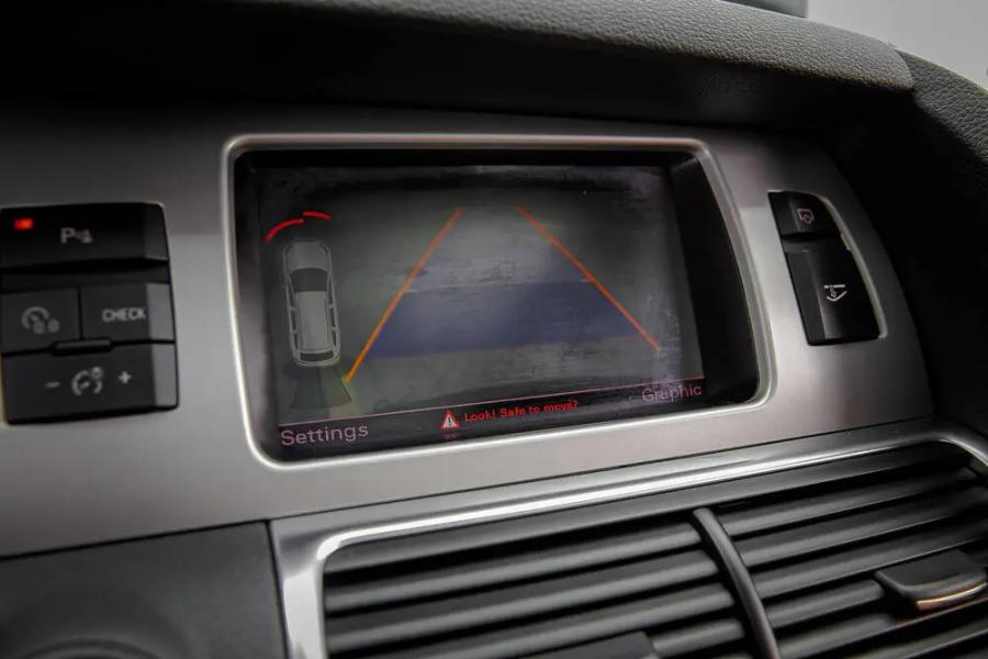 Brūns Audi Q7 2009 Tukums, ar dzinēja tilpumu 4.20 L un nobraukumu 266 tūkst. km par 13550 €, foto 27 vietnē AUTOMOTO.COM.LV