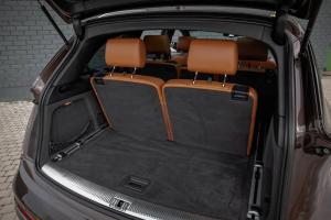 Brūns Audi Q7 2009 Tukums, ar dzinēja tilpumu 4.20 L un nobraukumu 266 tūkst. km par 13550 €, foto 36 vietnē AUTOMOTO.COM.LV