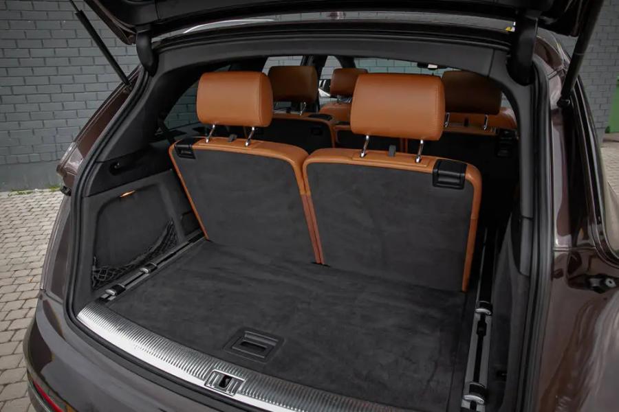 Brūns Audi Q7 2009 Tukums, ar dzinēja tilpumu 4.20 L un nobraukumu 266 tūkst. km par 13550 €, foto 36 vietnē AUTOMOTO.COM.LV