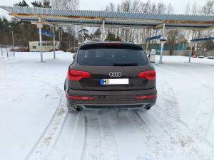 Brūns Audi Q7 2011 Rīga, ar dzinēja tilpumu 4.20 L un nobraukumu 326 tūkst. km par 15000 €, foto 3 vietnē AUTOMOTO.COM.LV
