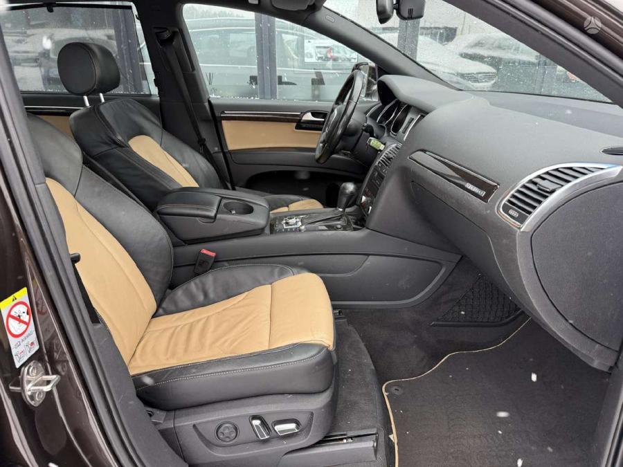 Brown Audi Q7 2011 in Vilnius, with an engine capacity of 3.00 L and mileage of 225 thousand km for 13650 €, photo 10 on AUTOMOTO.COM.LV