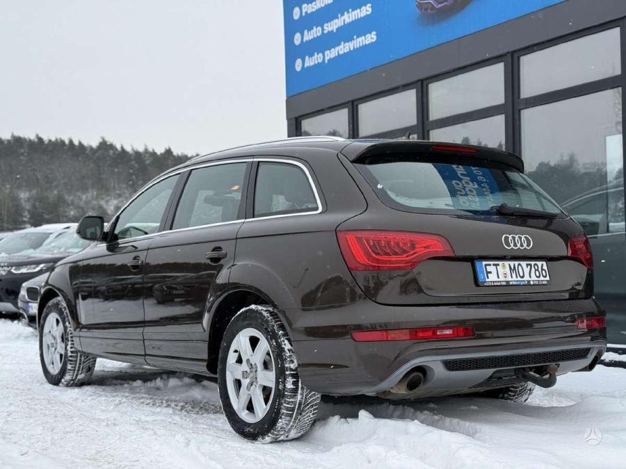 Brown Audi Q7 2011 in Vilnius, with an engine capacity of 3.00 L and mileage of 225 thousand km for 13350 €, photo 3 on AUTOMOTO.COM.LV