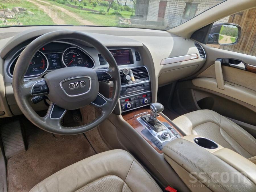 Brown Audi Q7 2012 in Madona, with an engine capacity of 3.00 L and mileage of 480 thousand km for 10500 €, photo 1 on AUTOMOTO.COM.LV