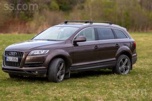 Brown Audi Q7 2012 in Madona, with an engine capacity of 3.00 L and mileage of 480 thousand km for 10500 €, photo 9 on AUTOMOTO.COM.LV