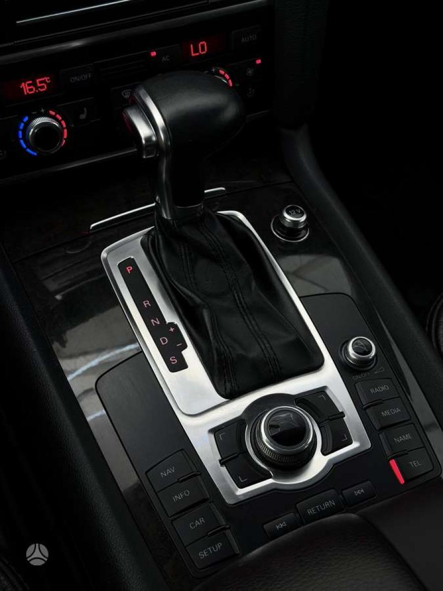 Brūns Audi Q7 2012 Viļņa, ar dzinēja tilpumu 2.97 L un nobraukumu 303 tūkst. km par 8990 €, foto 22 vietnē AUTOMOTO.COM.LV