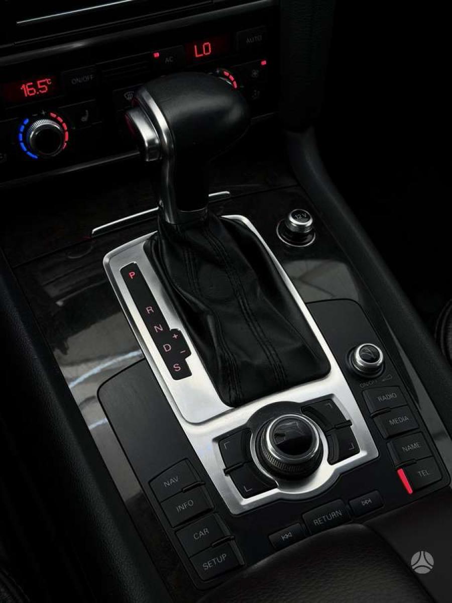 Brūns Audi Q7 2012 Viļņa, ar dzinēja tilpumu 2.97 L un nobraukumu 303 tūkst. km par 8990 €, foto 22 vietnē AUTOMOTO.COM.LV