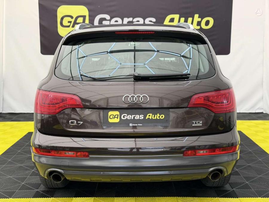 Brown Audi Q7 2012 in Vilnius, with an engine capacity of 2.97 L and mileage of 303 thousand km for 8490 €, photo 6 on AUTOMOTO.COM.LV