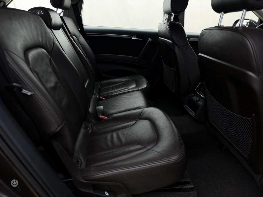 Brown Audi Q7 2012 in Vilnius, with an engine capacity of 2.97 L and mileage of 303 thousand km for 8490 €, photo 14 on AUTOMOTO.COM.LV