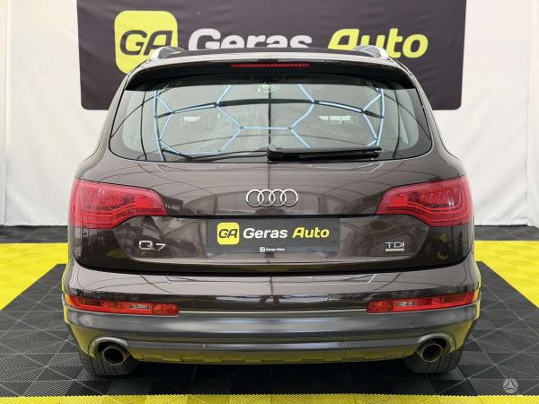 Brown Audi Q7 2012 in Vilnius, with an engine capacity of 2.97 L and mileage of 303 thousand km for 8490 €, photo 5 on AUTOMOTO.COM.LV