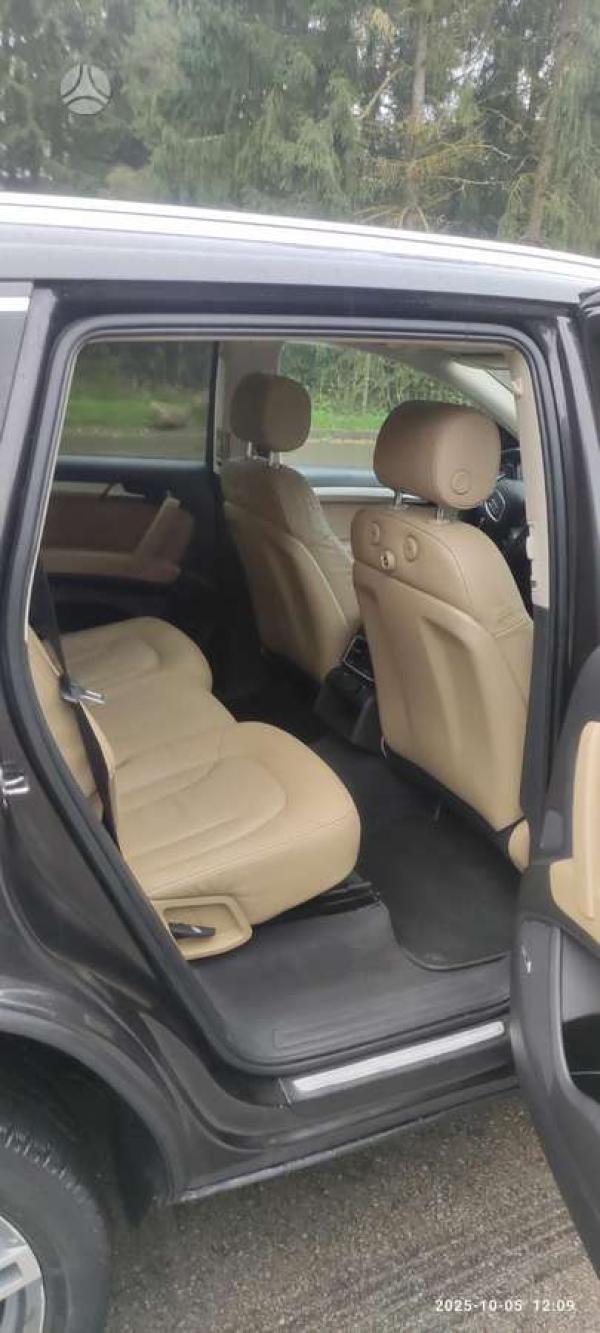 Brown Audi Q7 2013 in Pakruojis, with an engine capacity of 2.97 L and mileage of 276 thousand km for 12600 €, photo 11 on AUTOMOTO.COM.LV