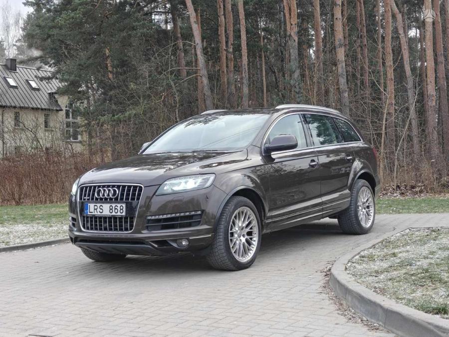 Brown Audi Q7 2013 in Vilnius, with an engine capacity of 4.20 L and mileage of 285 thousand km for 15500 €, photo 3 on AUTOMOTO.COM.LV
