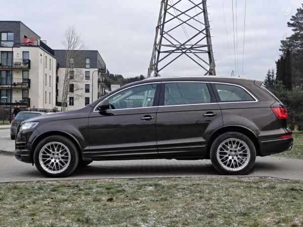 Brown Audi Q7 2013 in Vilnius, with an engine capacity of 4.20 L and mileage of 285 thousand km for 15500 €, photo 4 on AUTOMOTO.COM.LV