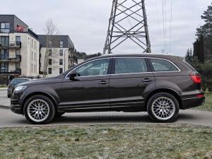 Brown Audi Q7 2013 in Vilnius, with an engine capacity of 4.20 L and mileage of 285 thousand km for 15500 €, photo 4 on AUTOMOTO.COM.LV