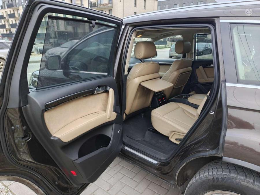 Brown Audi Q7 2013 in Vilnius, with an engine capacity of 4.20 L and mileage of 285 thousand km for 15500 €, photo 18 on AUTOMOTO.COM.LV