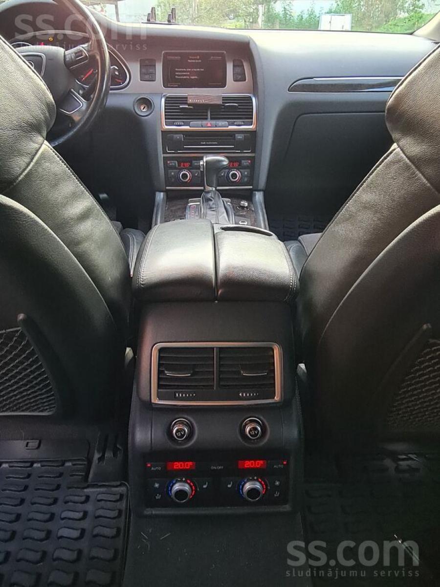 Brown Audi Q7 2014 in Rezekne, with an engine capacity of 3.00 L and mileage of 242 thousand km for 17000 €, photo 7 on AUTOMOTO.COM.LV