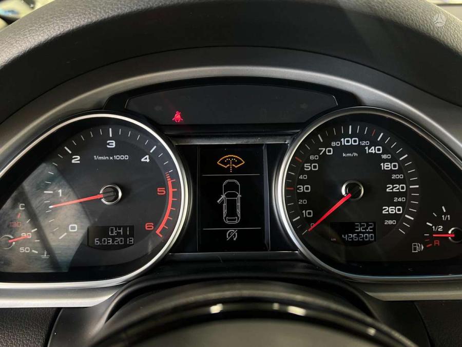 Brūns Audi Q7 2014 Viļņa, ar dzinēja tilpumu 2.97 L un nobraukumu 426 tūkst. km par 9500 €, foto 25 vietnē AUTOMOTO.COM.LV