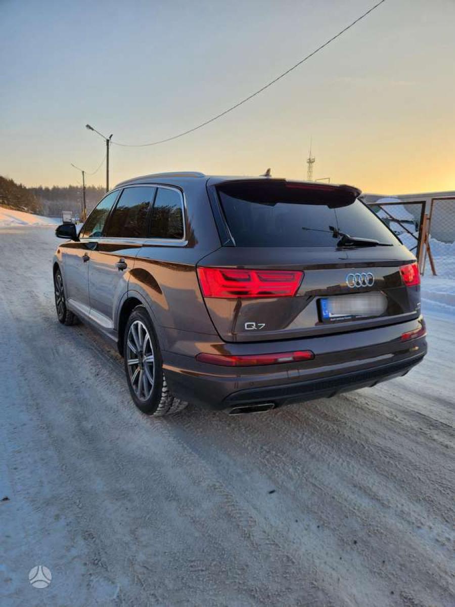 Brown Audi Q7 2015 in Vilnius, with an engine capacity of 2.97 L and mileage of 161 thousand km for 25999 €, photo 3 on AUTOMOTO.COM.LV