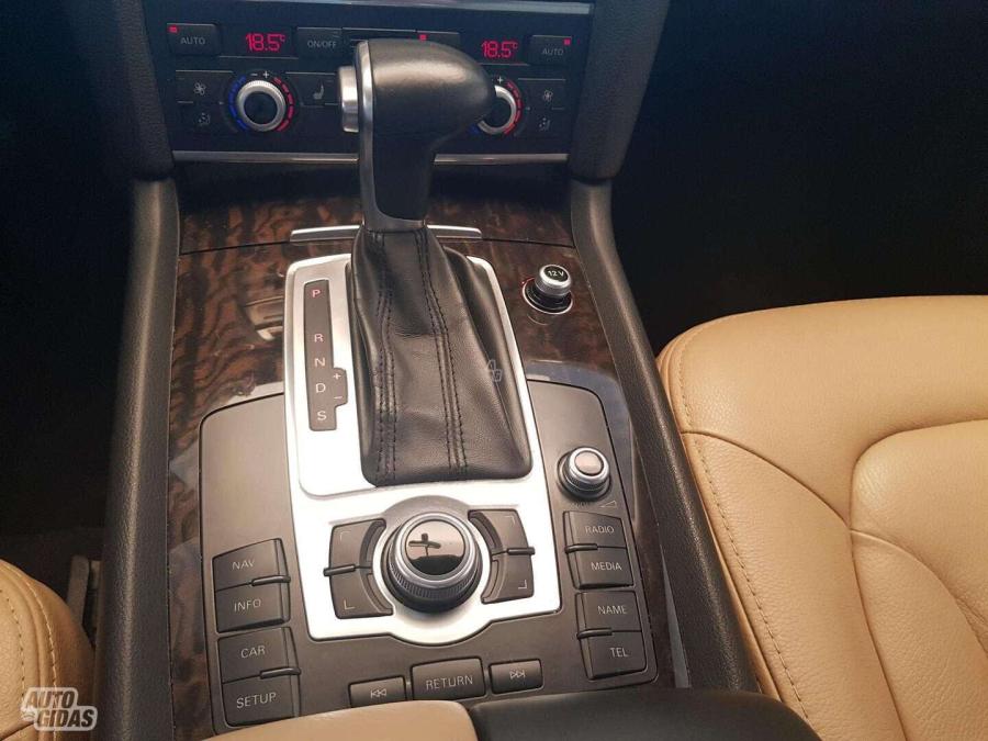 Brown Audi Q7 2015 in Kaunas, with an engine capacity of 3.00 L and mileage of 230 thousand km for 17900 €, photo 13 on AUTOMOTO.COM.LV