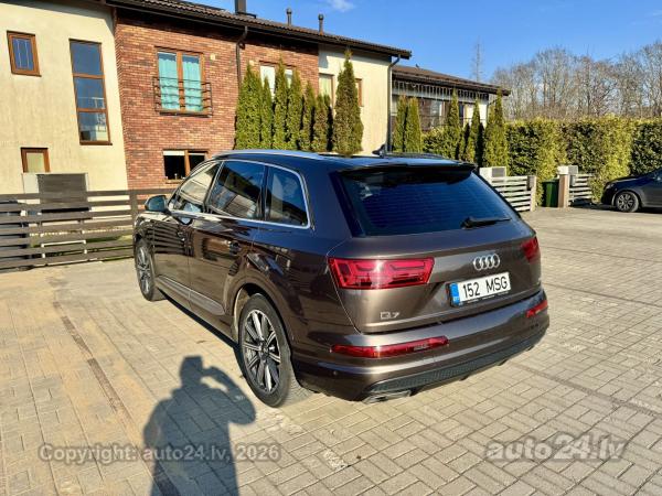 Brūns Audi Q7 2015 Tallina, ar dzinēja tilpumu 3.00 L un nobraukumu 227 tūkst. km par 26000 €, foto 3 vietnē AUTOMOTO.COM.LV
