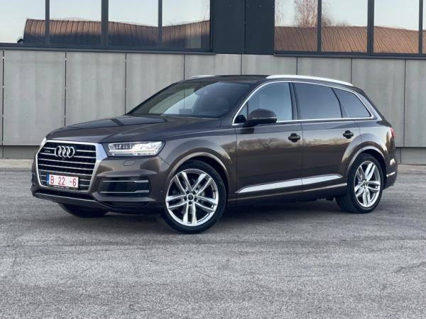 Brown Audi Q7 2015 in Riga, with an engine capacity of 3.00 L and mileage of 207 thousand km for 26490 €, photo 1 on AUTOMOTO.COM.LV