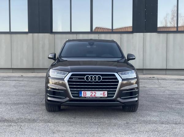 Brown Audi Q7 2015 in Riga, with an engine capacity of 3.00 L and mileage of 207 thousand km for 26490 €, photo 2 on AUTOMOTO.COM.LV