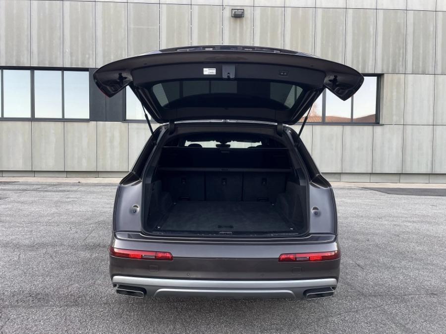 Brūns Audi Q7 2015 Rīga, ar dzinēja tilpumu 3.00 L un nobraukumu 207 tūkst. km par 26490 €, foto 15 vietnē AUTOMOTO.COM.LV