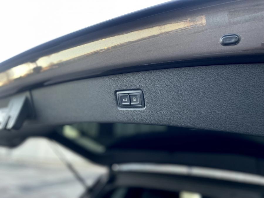 Brūns Audi Q7 2015 Rīga, ar dzinēja tilpumu 3.00 L un nobraukumu 207 tūkst. km par 26490 €, foto 16 vietnē AUTOMOTO.COM.LV